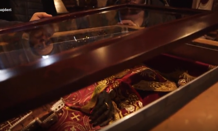 Kuriozitet: Mumja qindravjeçare që gjendet në Kishën e famshme ...