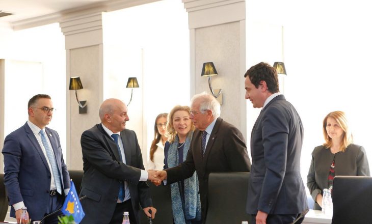 LDK publikon fotografi nga takimi me Borrellin, shihet edhe Kurti ... LDK publikon fotografi nga takimi me Borrellin, shihet edhe Kurti ...