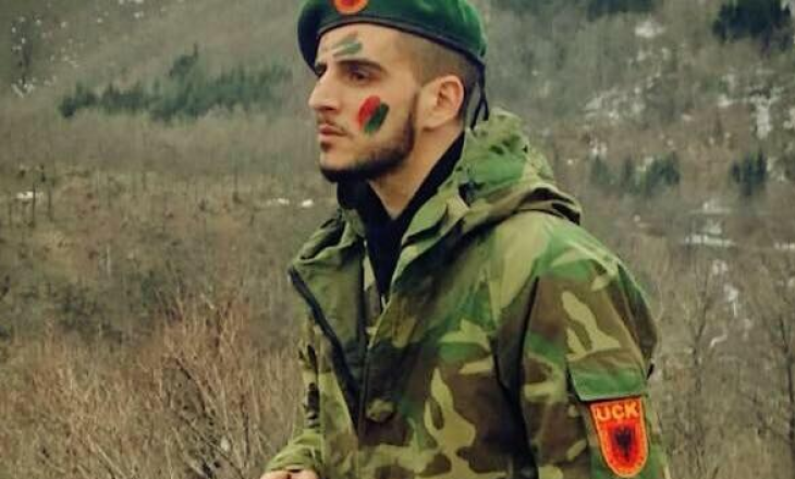 Gold Ag sërish me dedikim, kjo është kënga e re - Gazeta Online INSAJDERI